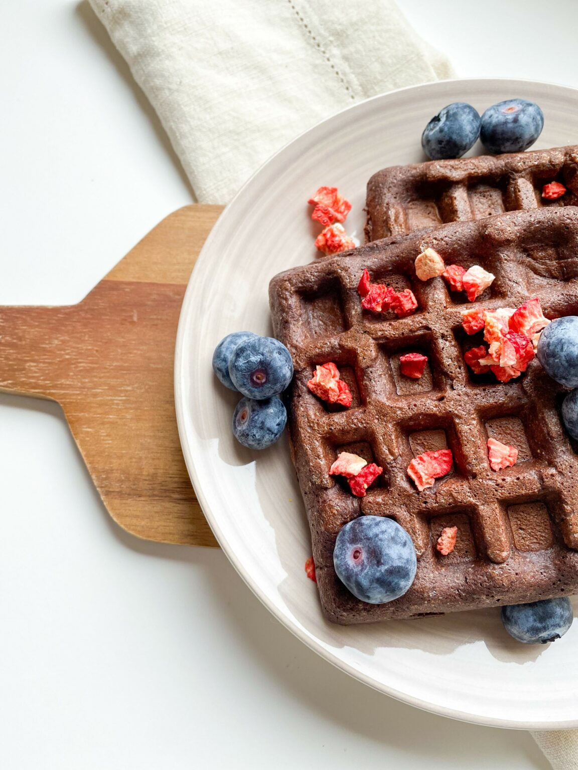 Waffles de coco e cacau – Alexandra Salvador Pisco